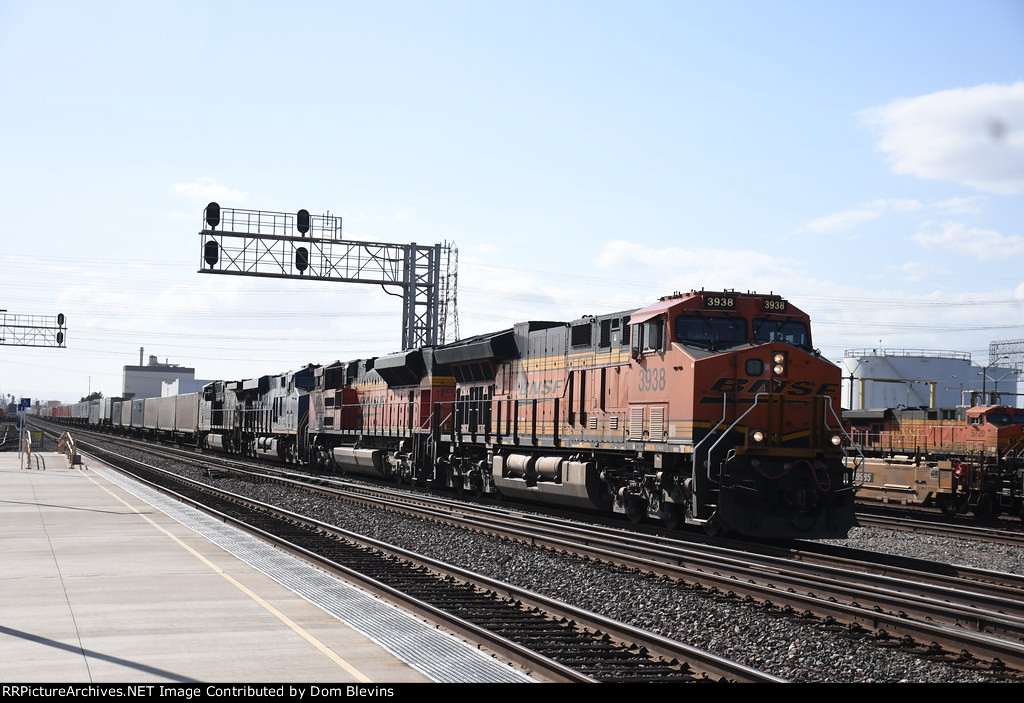 BNSF 3938